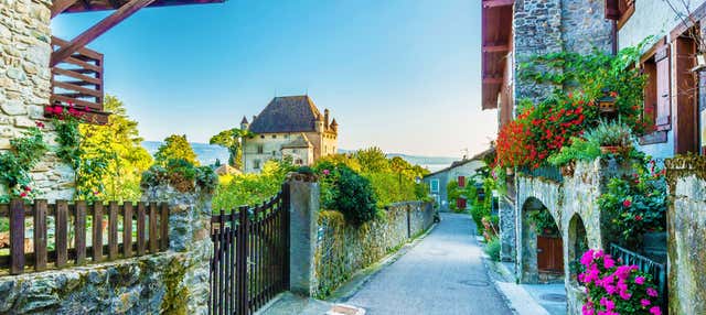 Excursión a Yvoire con regreso en barco por el lago Lemán, Ginebra ...
