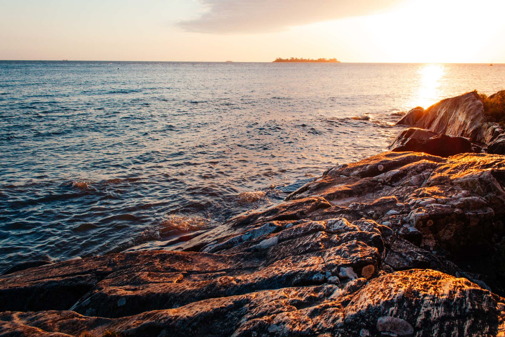 Passeio de barco pelo rio da Prata saindo de Colônia do Sacramento