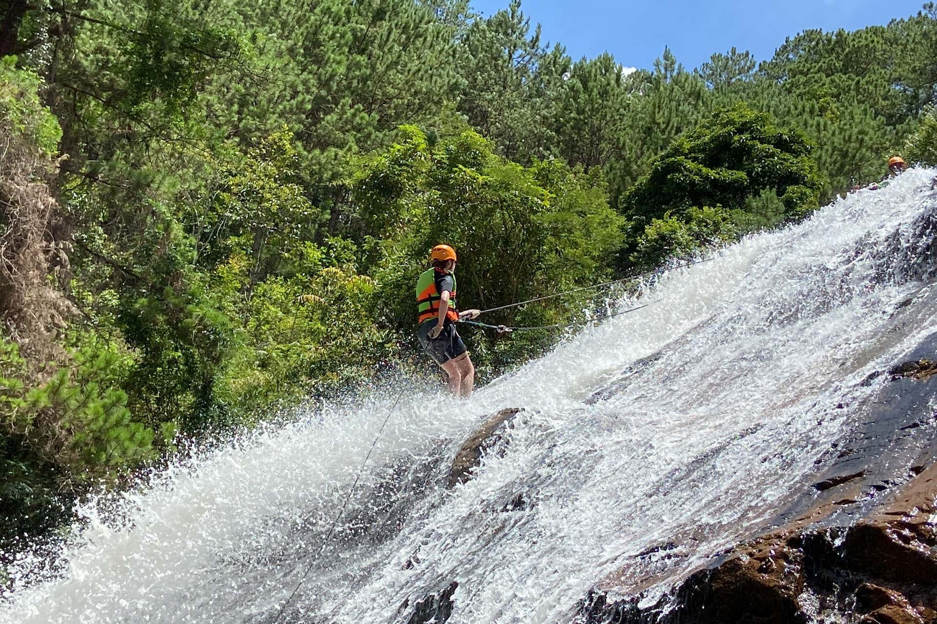 Barranquismo en Da Lat - Reserva online en Civitatis.com